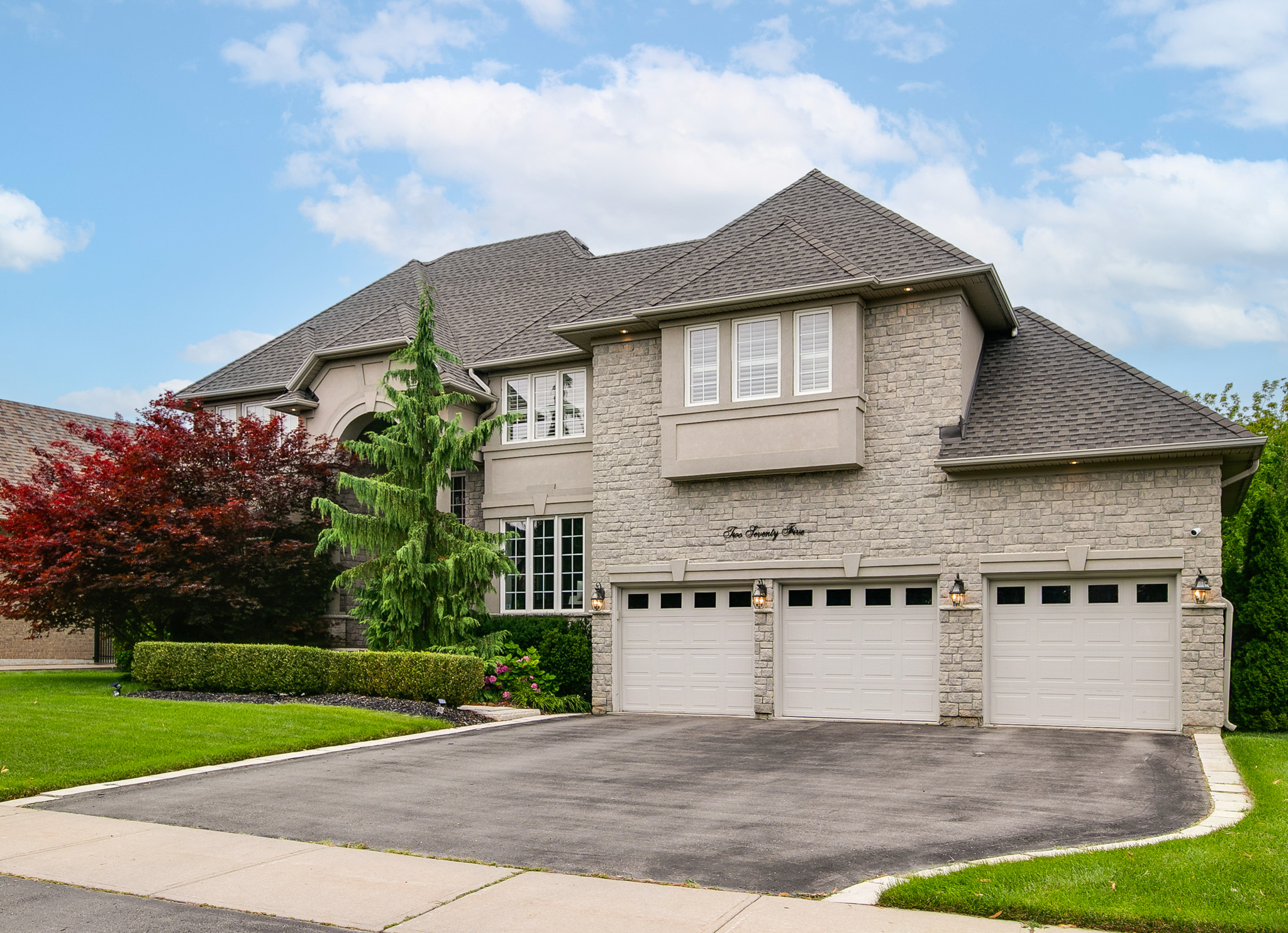 Slideshow :: PropertySpaces - 275 Athabasca Drive, Maple, ON, Canada