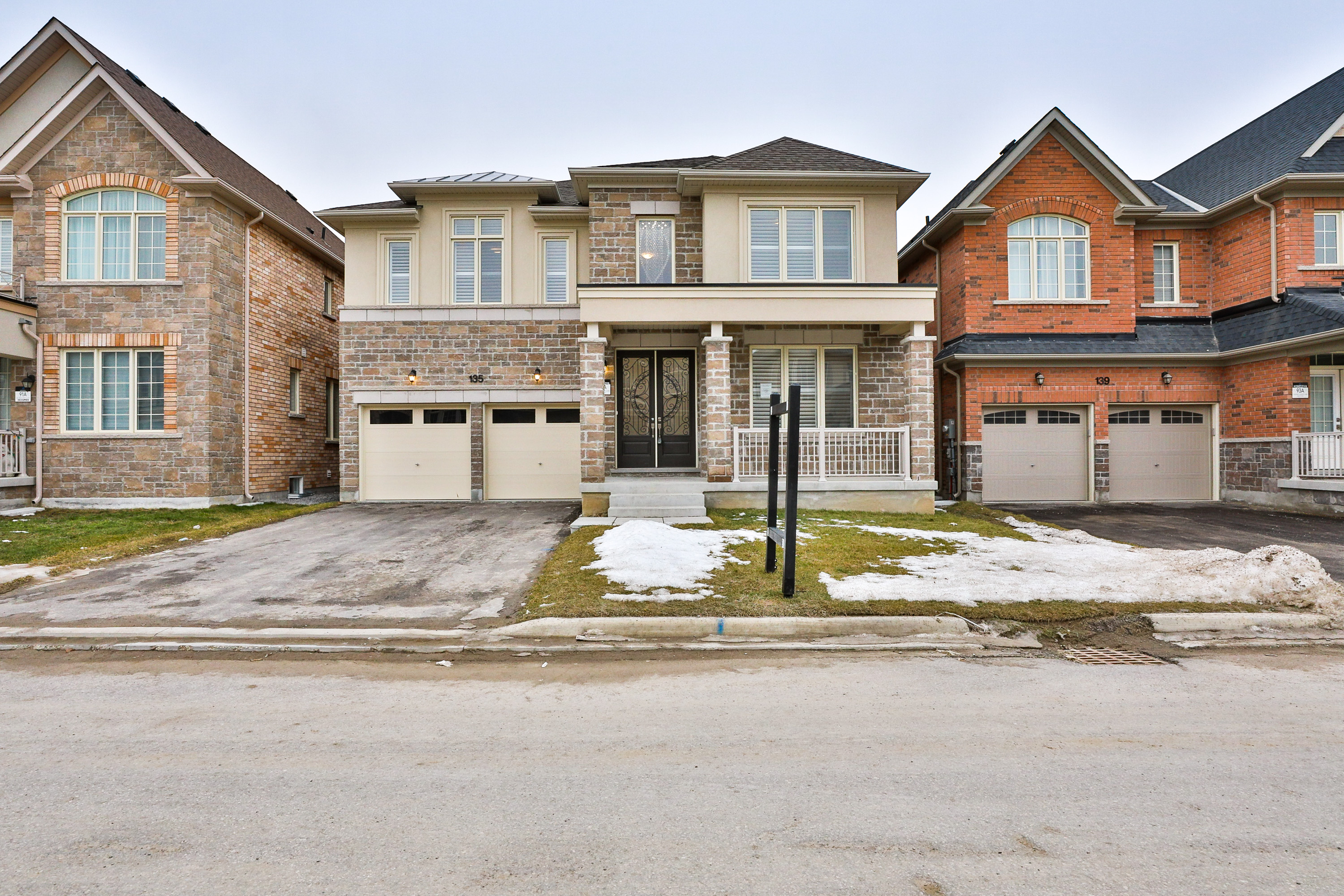 Slideshow :: PropertySpaces - 135 Ben Sinclair Avenue, Queensville, ON ...