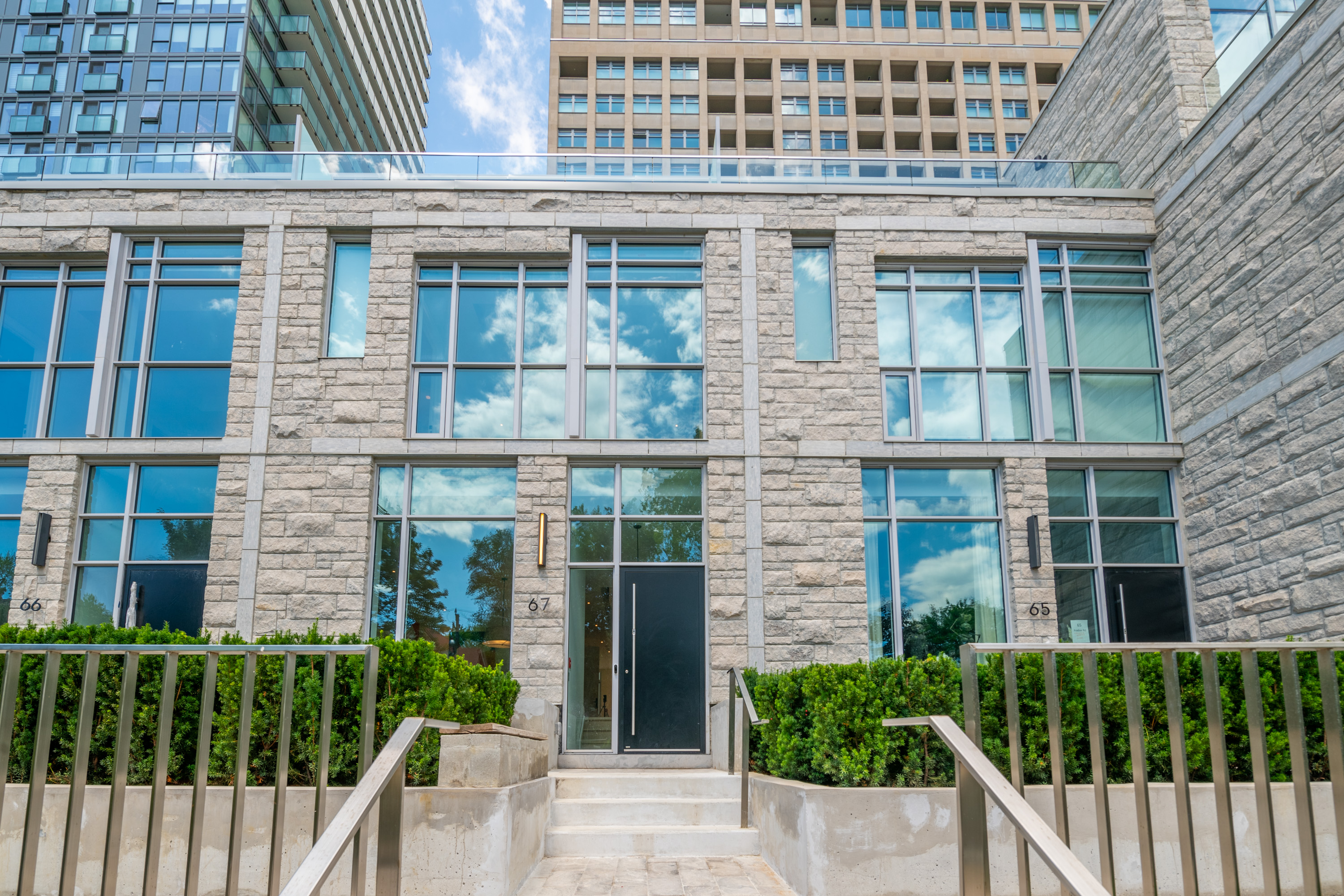 Slideshow :: PropertySpaces - 67 Foxbar Road, Toronto, ON, Canada, Unit N/A