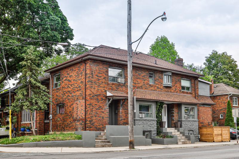 Slideshow :: PropertySpaces - 135 Jane Street, Toronto, ON, Canada