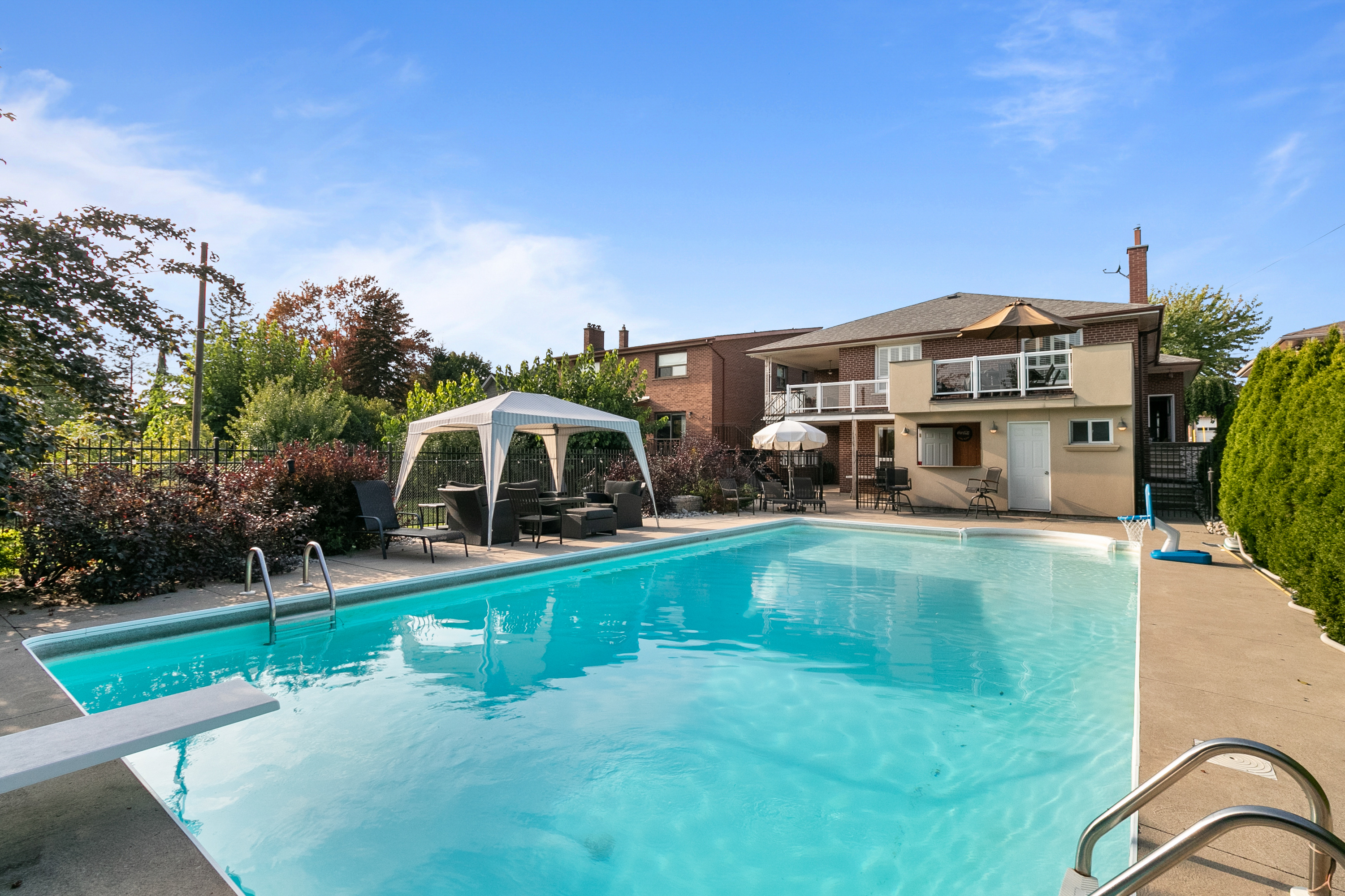 Slideshow :: PropertySpaces - 231 Maple Leaf Drive, North York, ON M6L ...