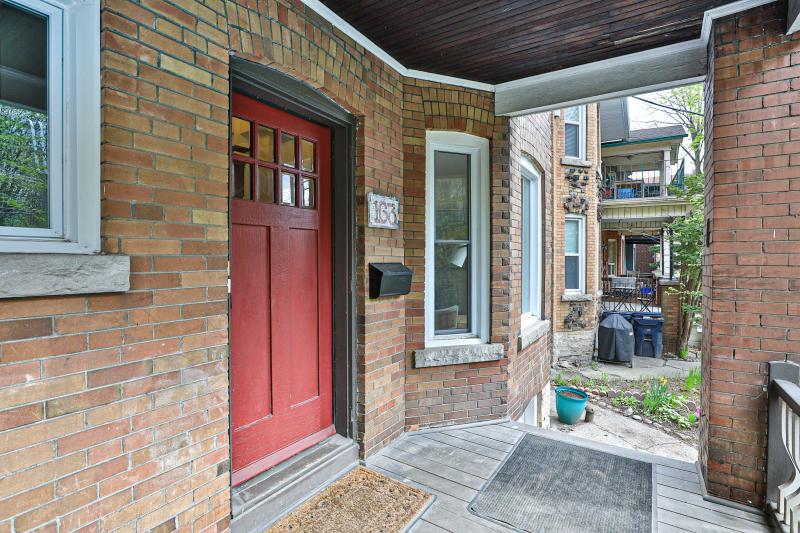 Slideshow :: PropertySpaces - 163 Parkside Drive, Toronto, ON, Canada