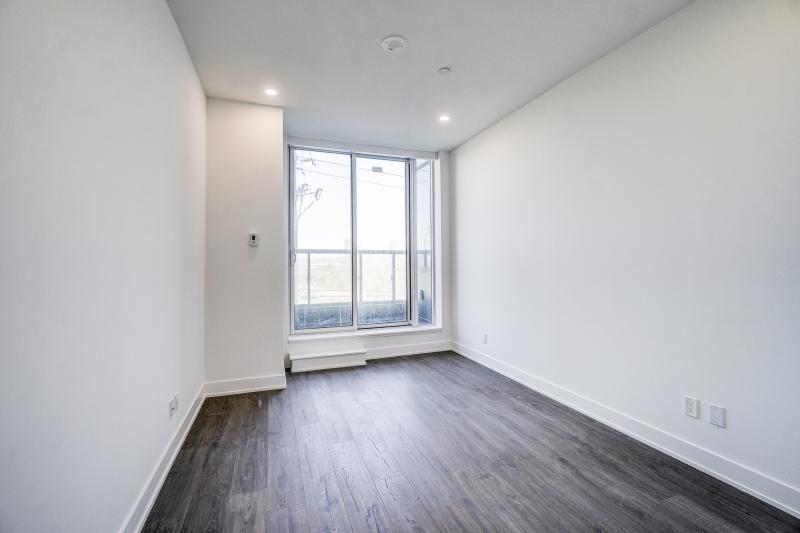 Slideshow :: PropertySpaces - 2489 Taunton Road Suite 212, Oakville, ON ...