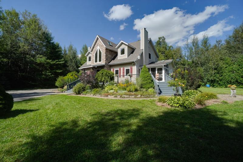 Slideshow :: PropertySpaces - 5823 Eighth Line, Hillsburgh, ON, N0B1Z0