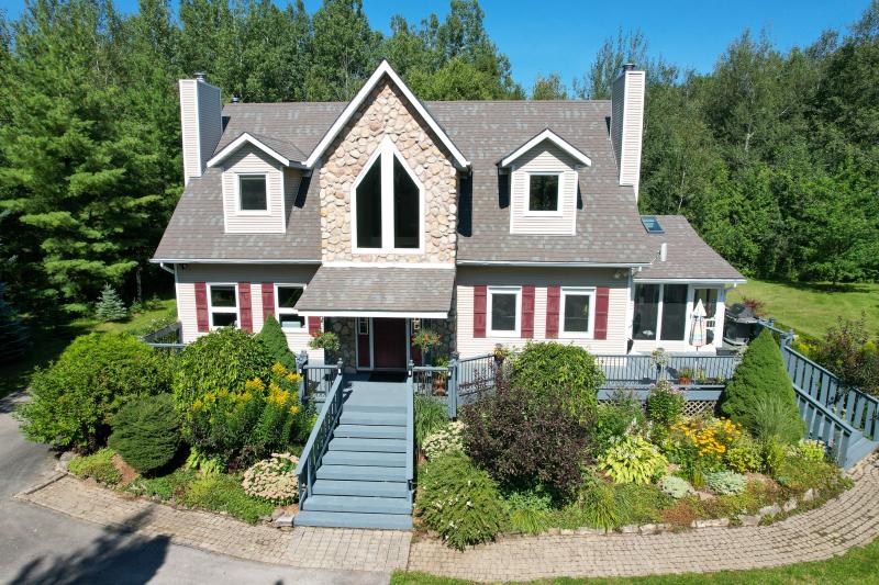 Slideshow :: PropertySpaces - 5823 Eighth Line, Hillsburgh, ON, N0B1Z0