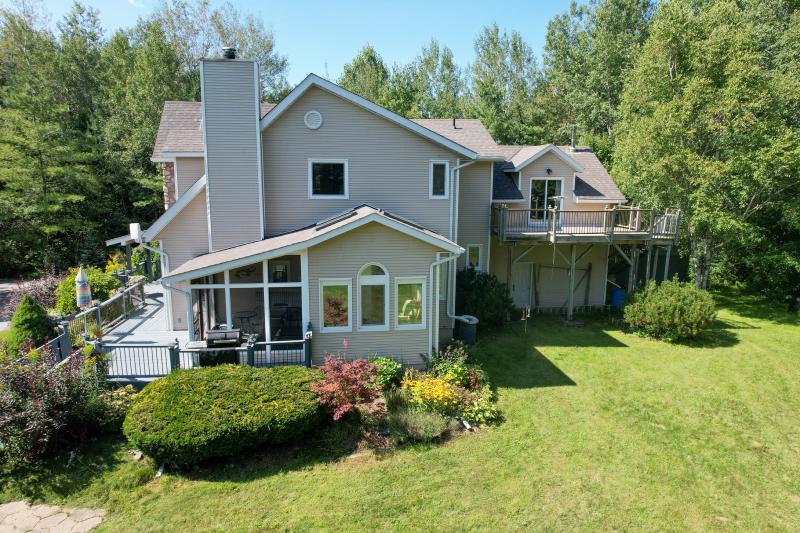 Slideshow :: PropertySpaces - 5823 Eighth Line, Hillsburgh, ON, N0B1Z0