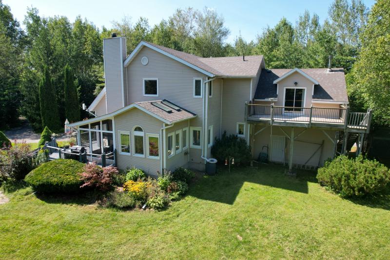 Slideshow :: PropertySpaces - 5823 Eighth Line, Hillsburgh, ON, N0B1Z0