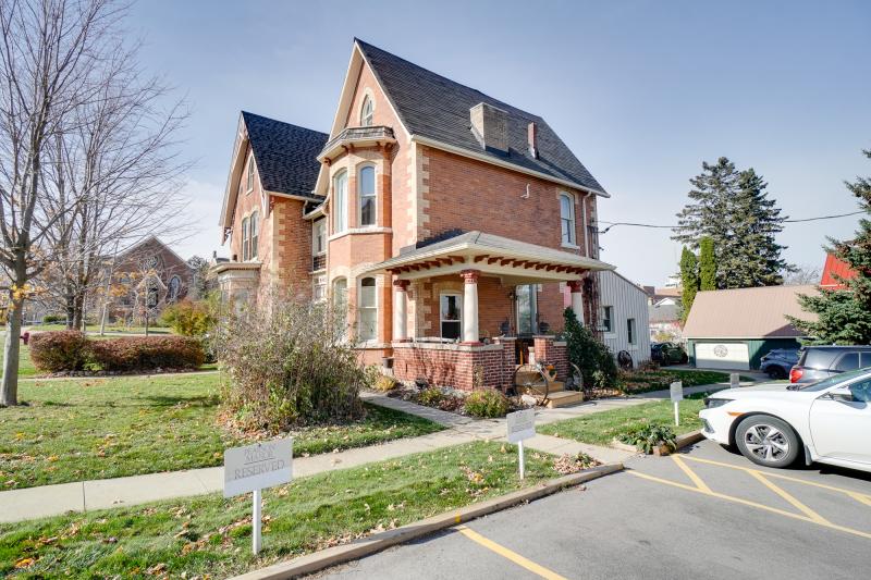 Slideshow :: PropertySpaces - 1 First Avenue, Orangeville